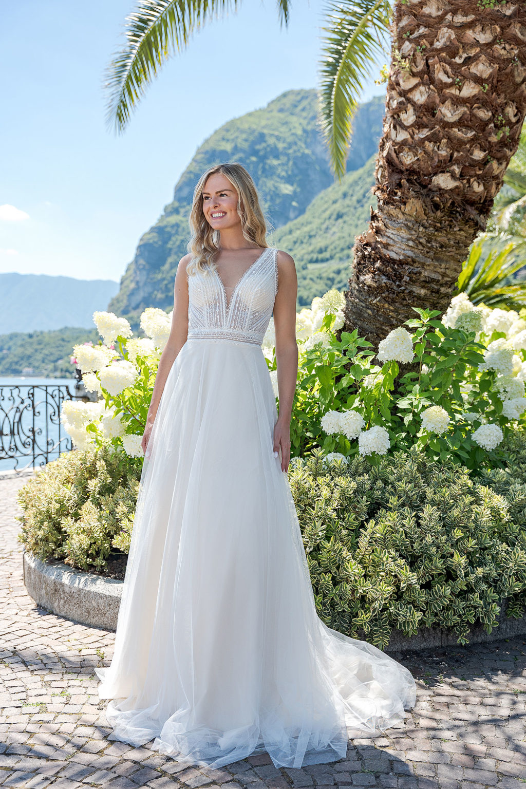 Brautkleid VN23 ivory / rumpink - MeinKleid